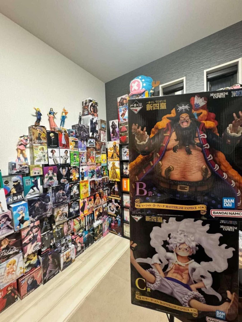 Emperor Luffy (Gear 5) & Marshall D. Teach (Blackbeard) Bandai Namco ...