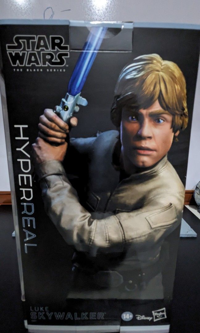 Hasbro Luke Skywalker Hyperreal , not marvel legends , not black series ...