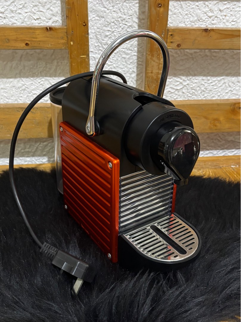 Nespresso Pixie Type C60, TV & Home Appliances, Kitchen Appliances, Other Kitchen Appliances on ...