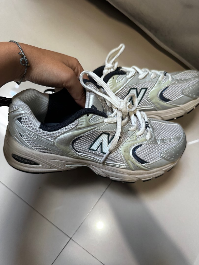 New balance sz 38 jarang pakai, Fesyen Wanita, Sepatu di Carousell