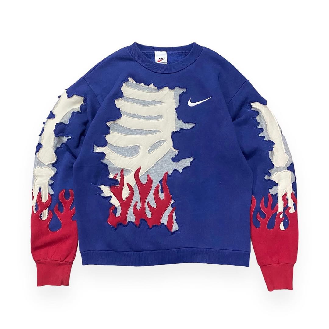 Nike small logo skeleton bones flame navy crewneck, Fesyen Pria ...
