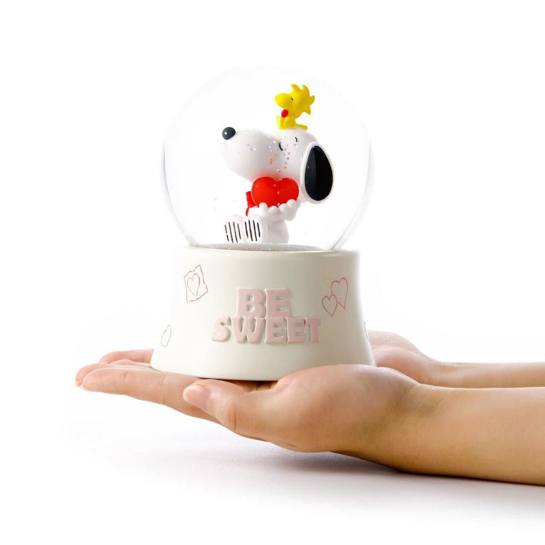Original Jarll X Snoopy Be Sweet Musical Water Globe with Light, Hobbies & Toys, Toys & Games on ...