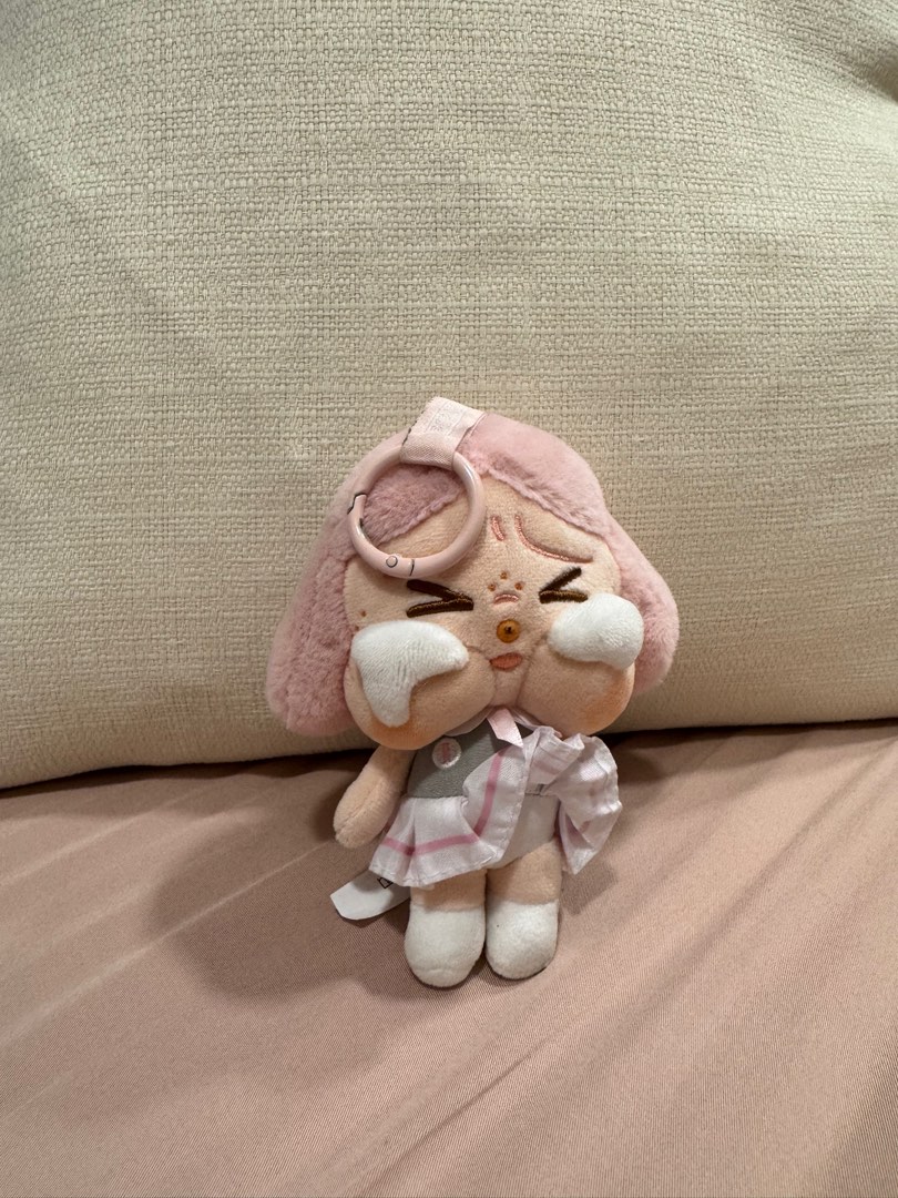 Pop Mart - Key Chain - Cry Baby, Hobbies & Toys, Collectibles ...