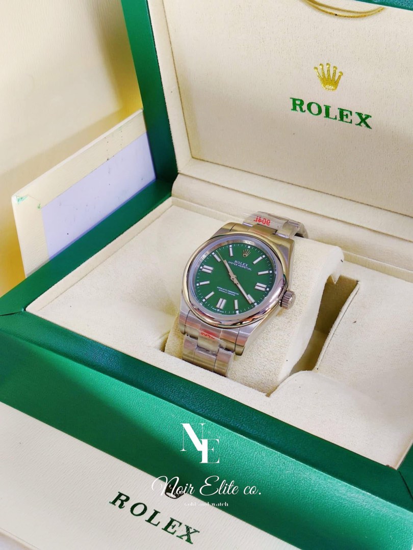 Rollie Oyster Perp. Green Dial, Luxury, Watches on Carousell