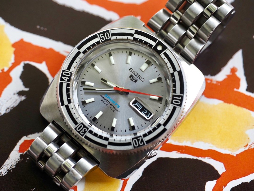 Seiko 5 Sports Speedtimer SBSS013 Rally Reissue, Men's Fashion, Watches ...