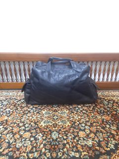Duffle kulit Dijual | Carousell Indonesia