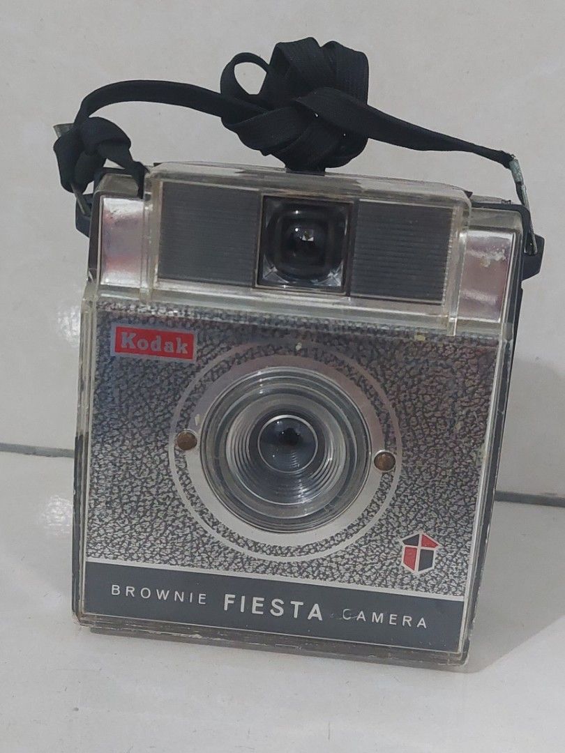 Vintage 1960's Eastman Kodak Brownie Fiesta Camera 127 Film Camera ...