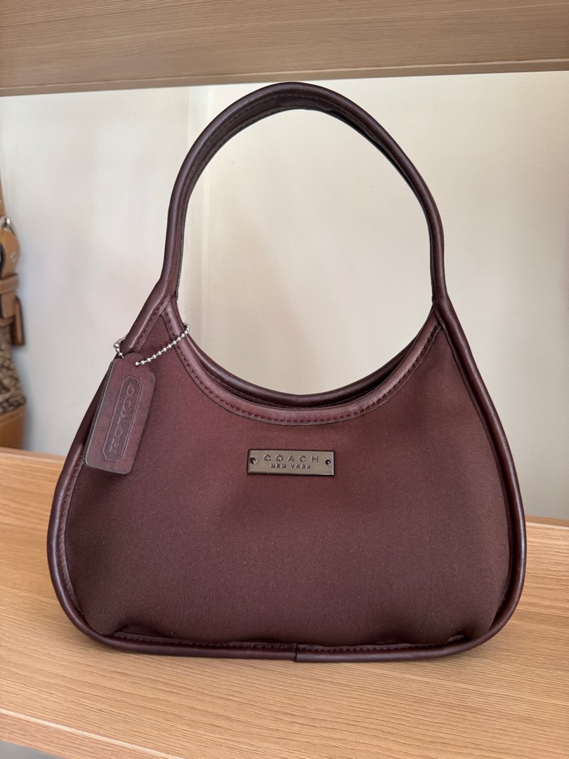 Vintage Coach Neo Mini Ergo Zip, Luxury, Bags & Wallets on Carousell