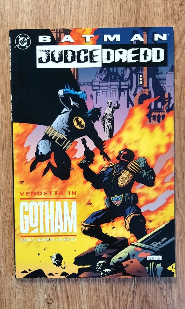 Batman / Judge Dredd : Vendetta In Gotham (1994) one-shot, Hobbies ...
