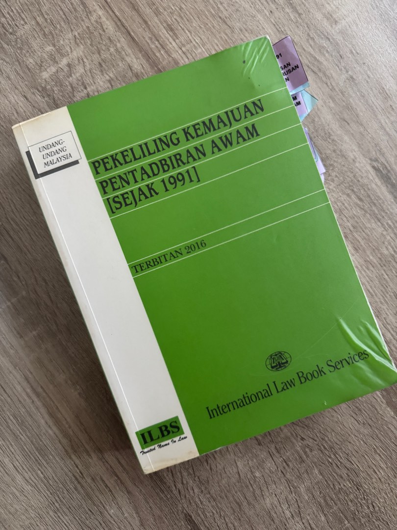 Buku peperiksaan perkhidmatan awam, Hobbies & Toys, Books & Magazines, Textbooks on Carousell