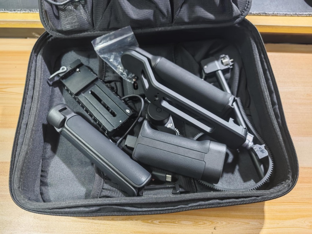 DJI RS3 COMBO, Photography, Video Cameras on Carousell