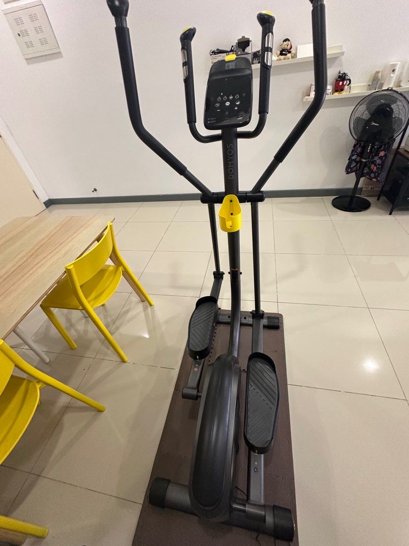 Domyos 500 - Elliptical cross trainer 500, Sports Equipment, Exercise ...