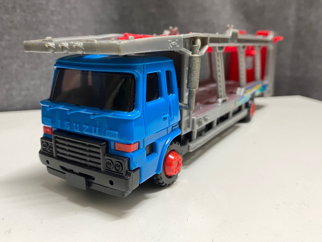 Isuzu Carrier Truck Lorry, Hobbies & Toys, Toys & Games on Carousell
