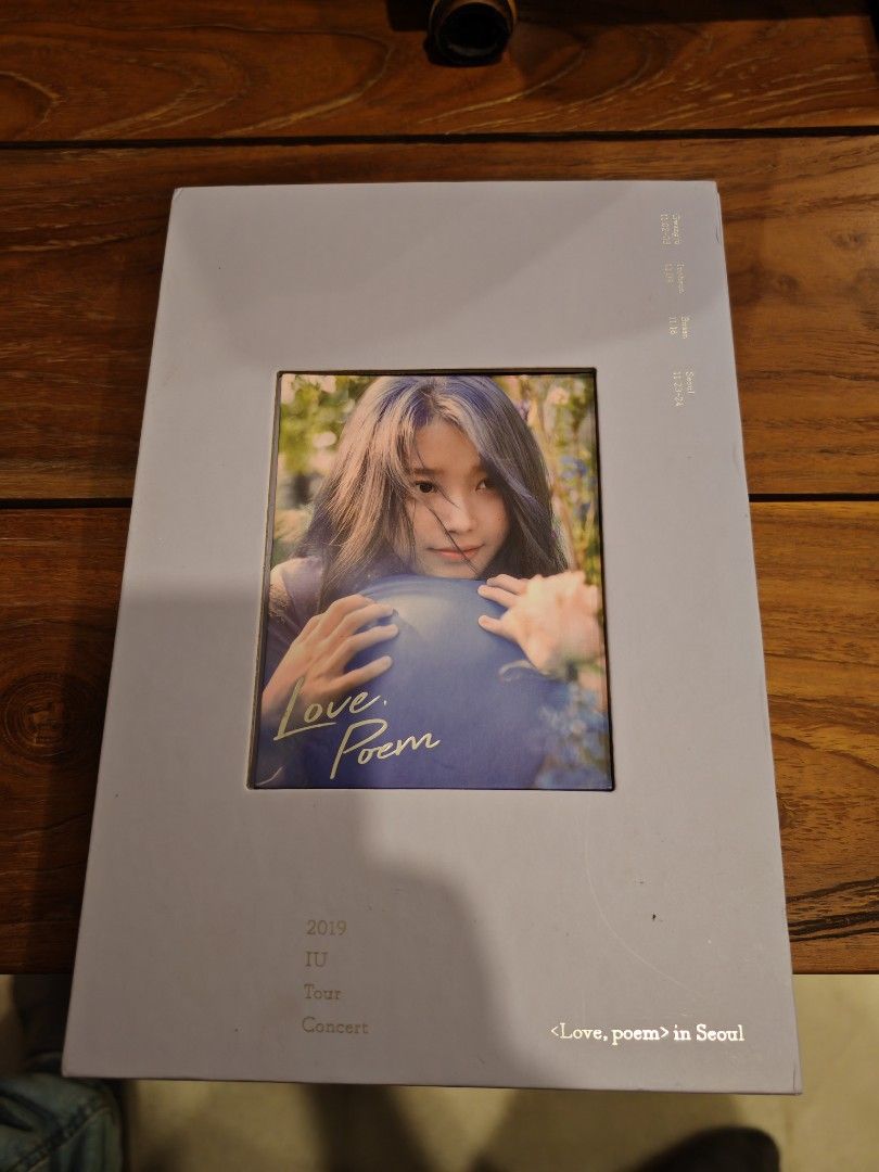 IU 2019 TOUR CONCERT MINI ALBUM LOVE POEM, Hobbies & Toys, Collectibles & Memorabilia, K-Wave on ...