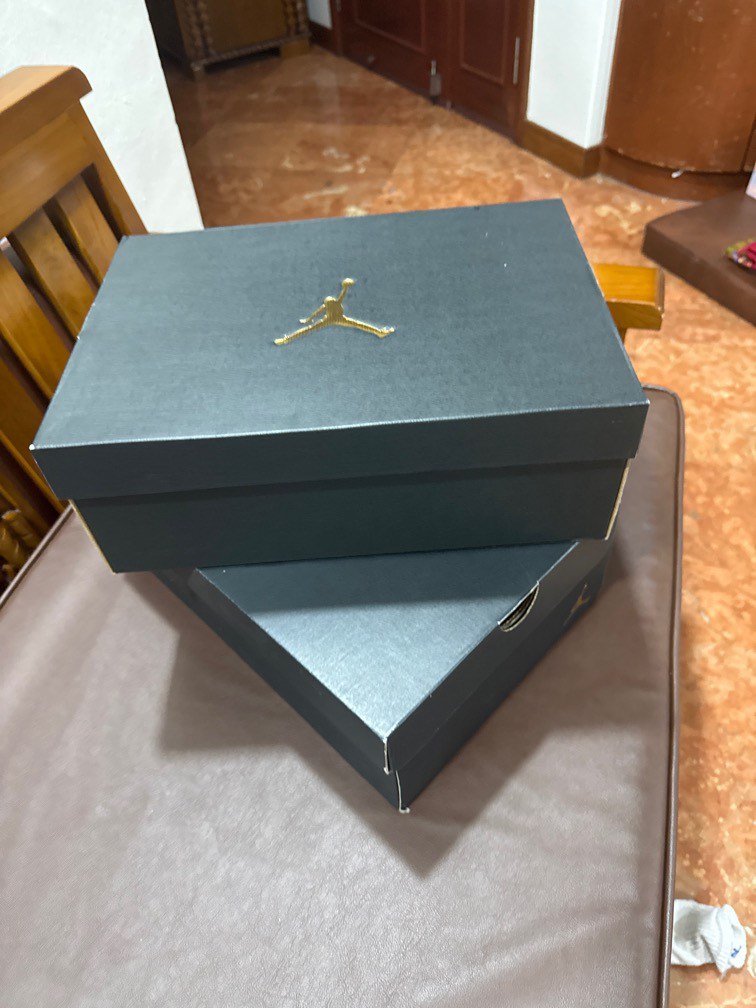 Jordan shoebox cardboard (x2), Luxury, Sneakers & Footwear on Carousell
