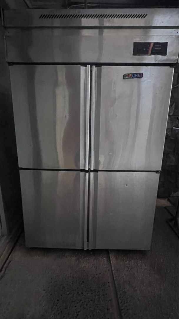 Kulkas chiller 4 pintu, Kitchen & Appliances di Carousell