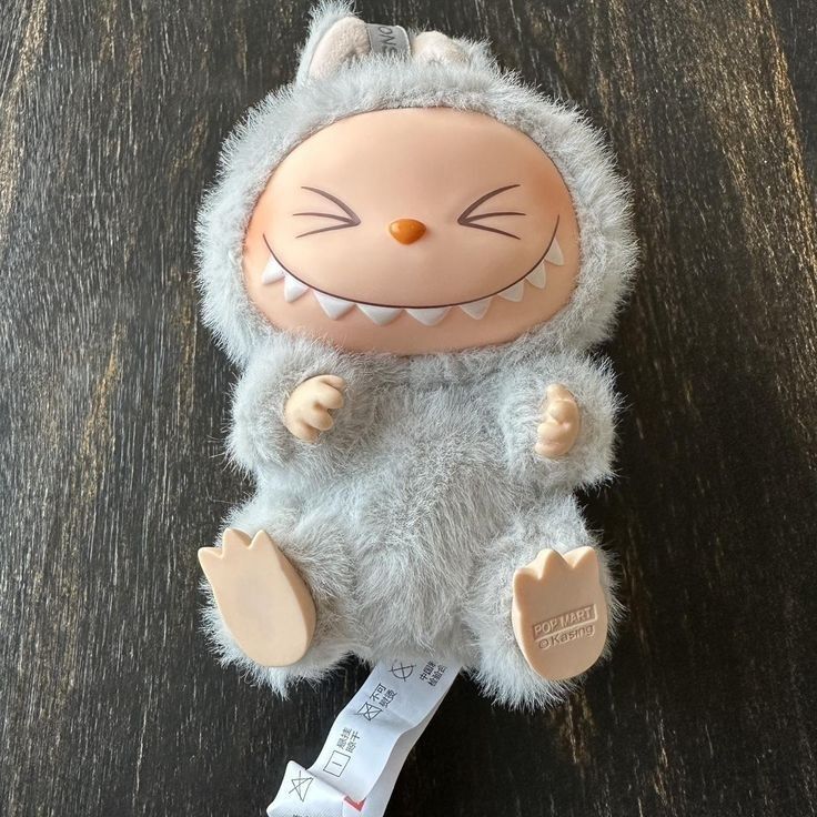 Labubu hehe have a seat v2 (baca deskripsi!), Toys & Collectibles ...