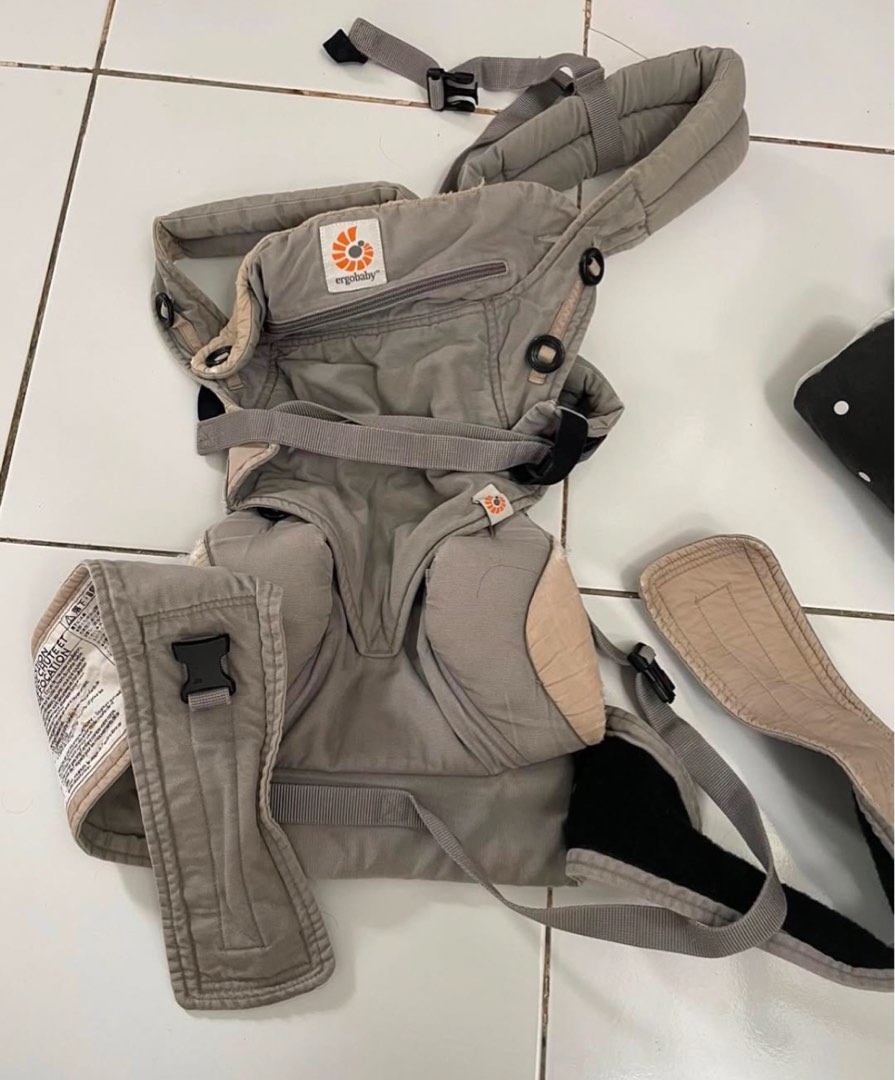 like NEW!! Ergo Baby 360 baby carrier four position, Bayi & Anak ...