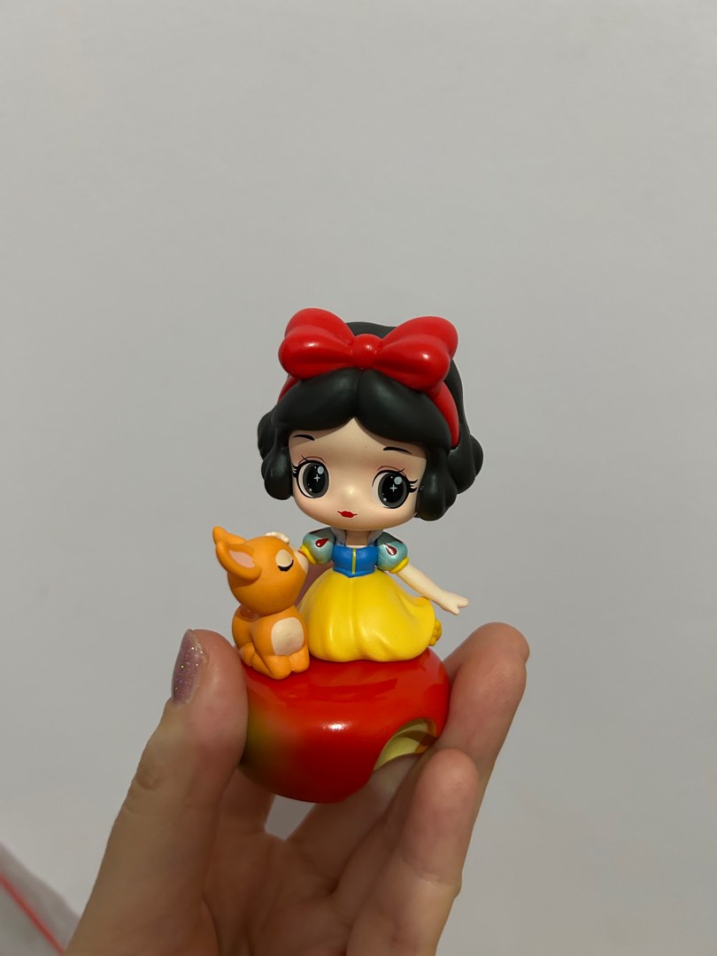 Miniso Blind Box Snow White, Toys & Collectibles, Mainan di Carousell