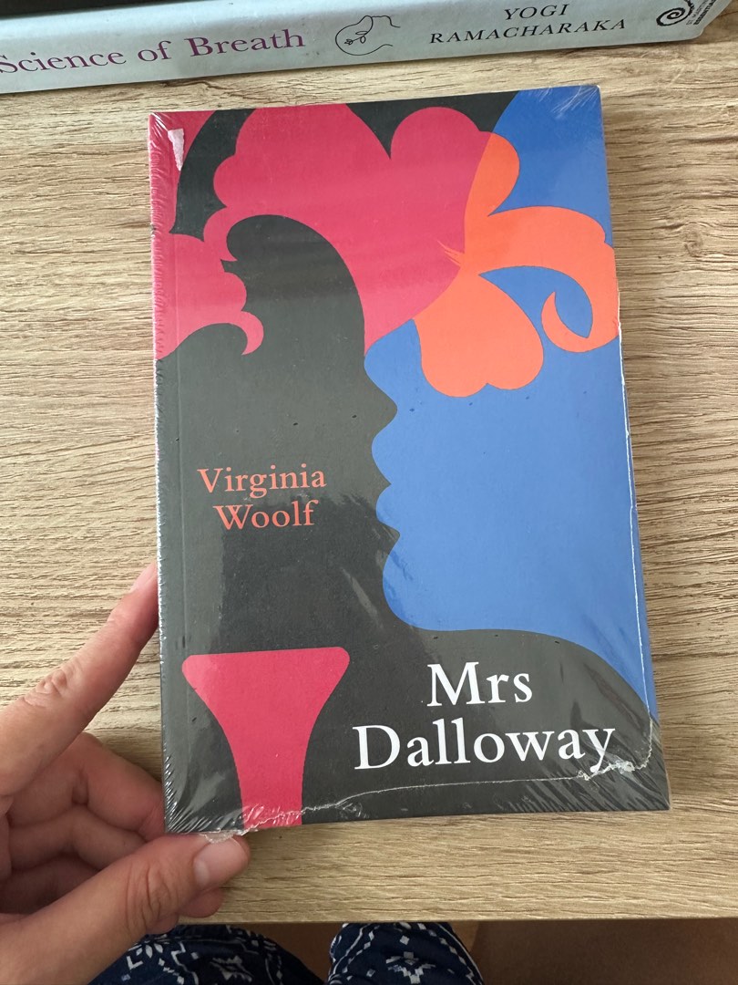 Mrs Dalloway by Virginia Woolf (Classic Novel), Hobbies & Toys, Books ...