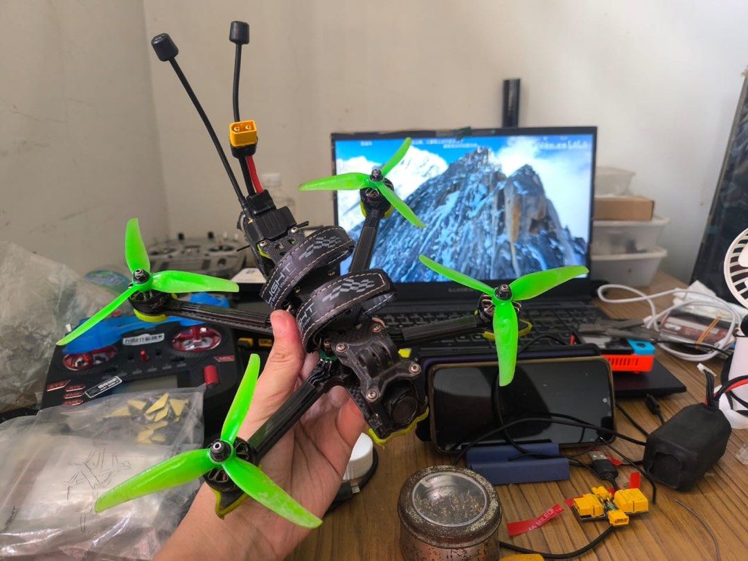 Nazgul Eco 5 V2 FPV Drone, Photography, Drones on Carousell