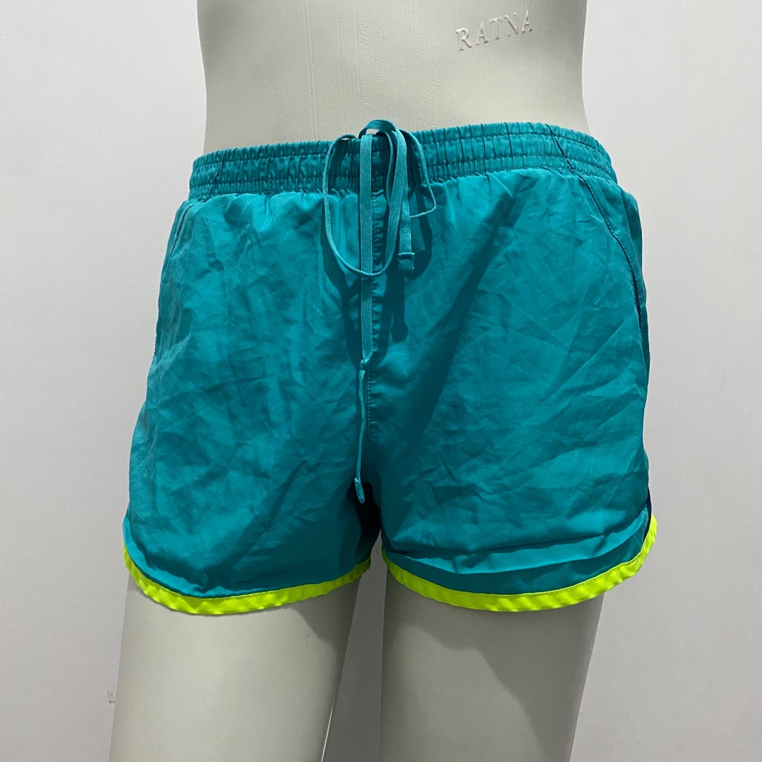 nike celpen sports, Fesyen Wanita, Pakaian Wanita, Bawahan di Carousell