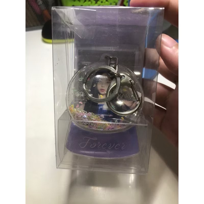 Shaker Keyring Aespa Karina Forever Edition, Fesyen Wanita, Aksesoris ...