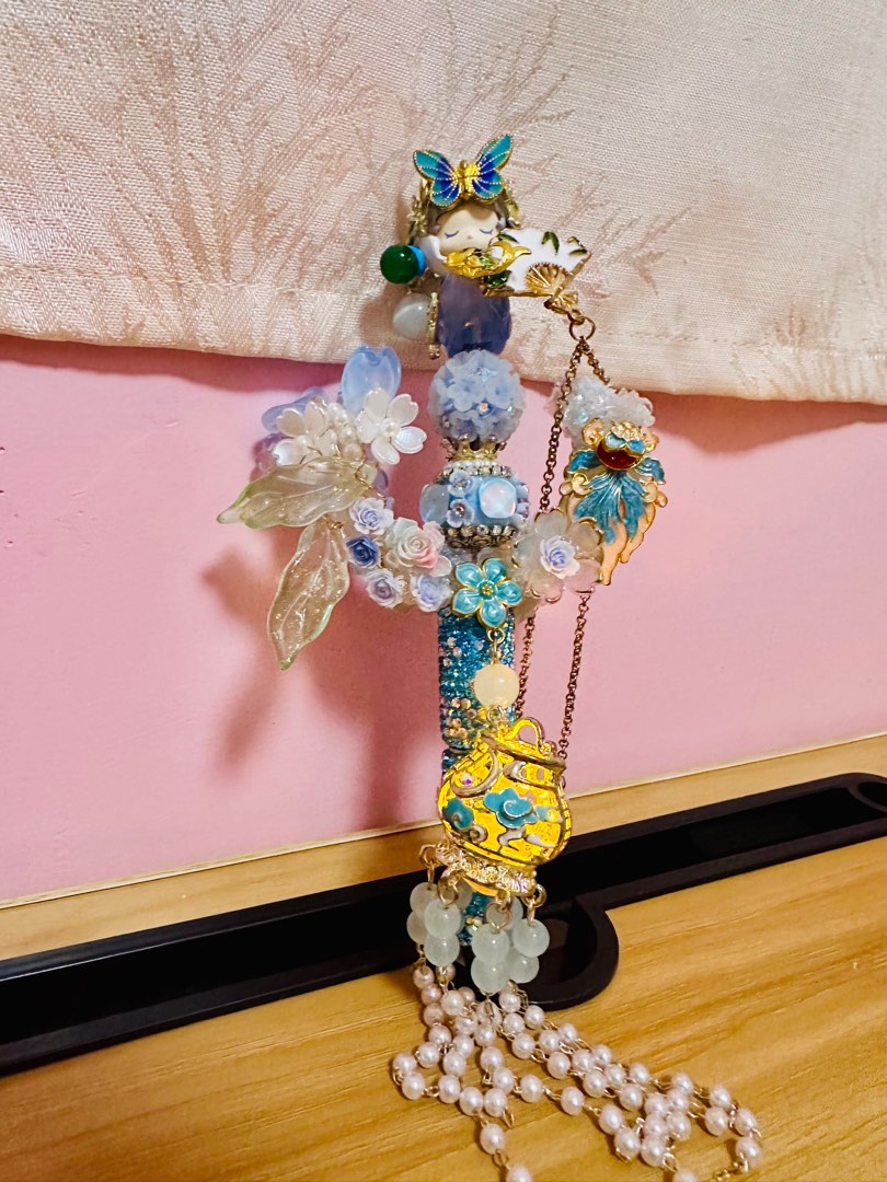 Skullpanda beaded pen, Hobbies & Toys, Memorabilia & Collectibles, Fan ...