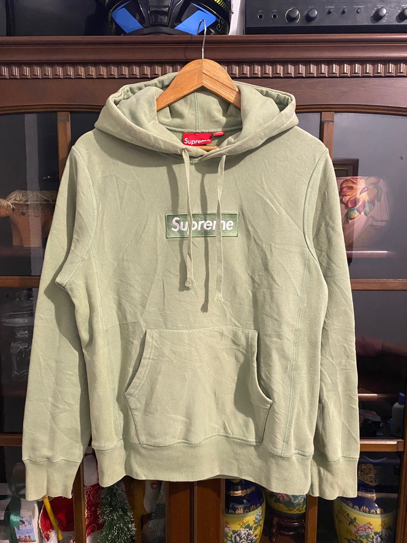 Supreme, Men's Fashion, Coats, Jackets and Outerwear on Carousell