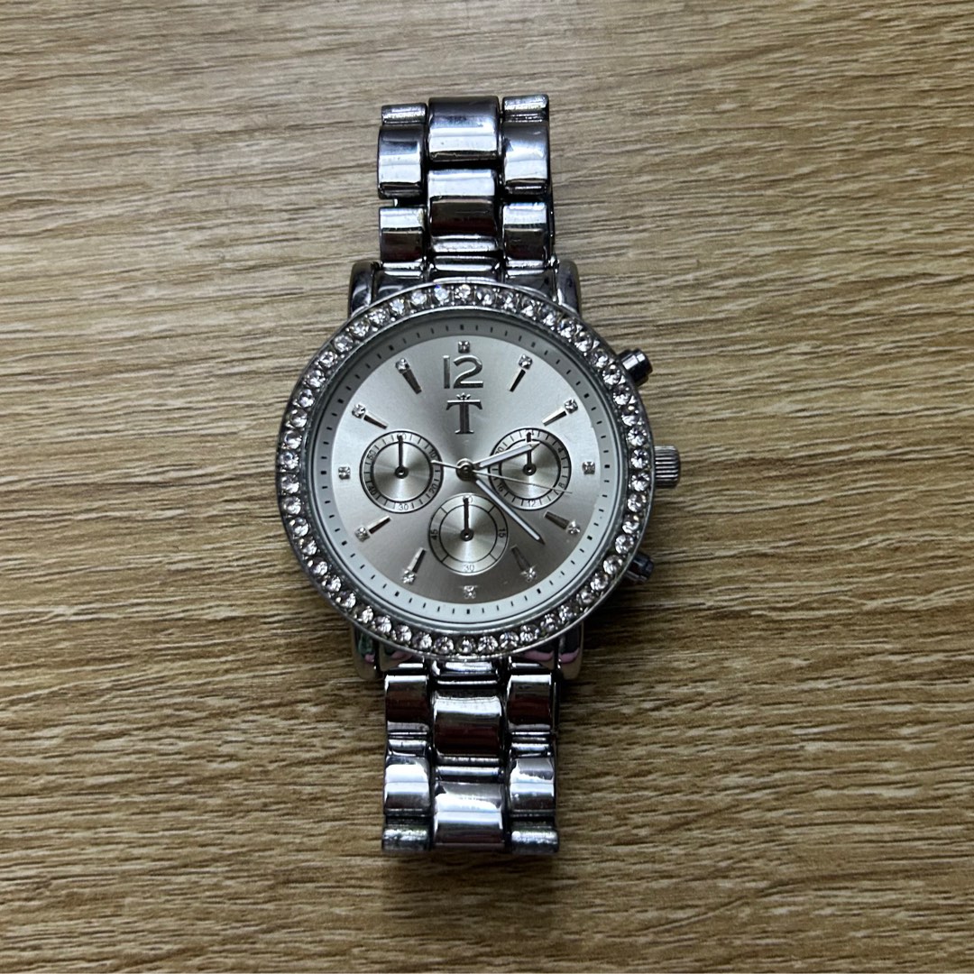 Tomato Time Silver Wrist Watch, Women's Fashion, Watches & Accessories ...