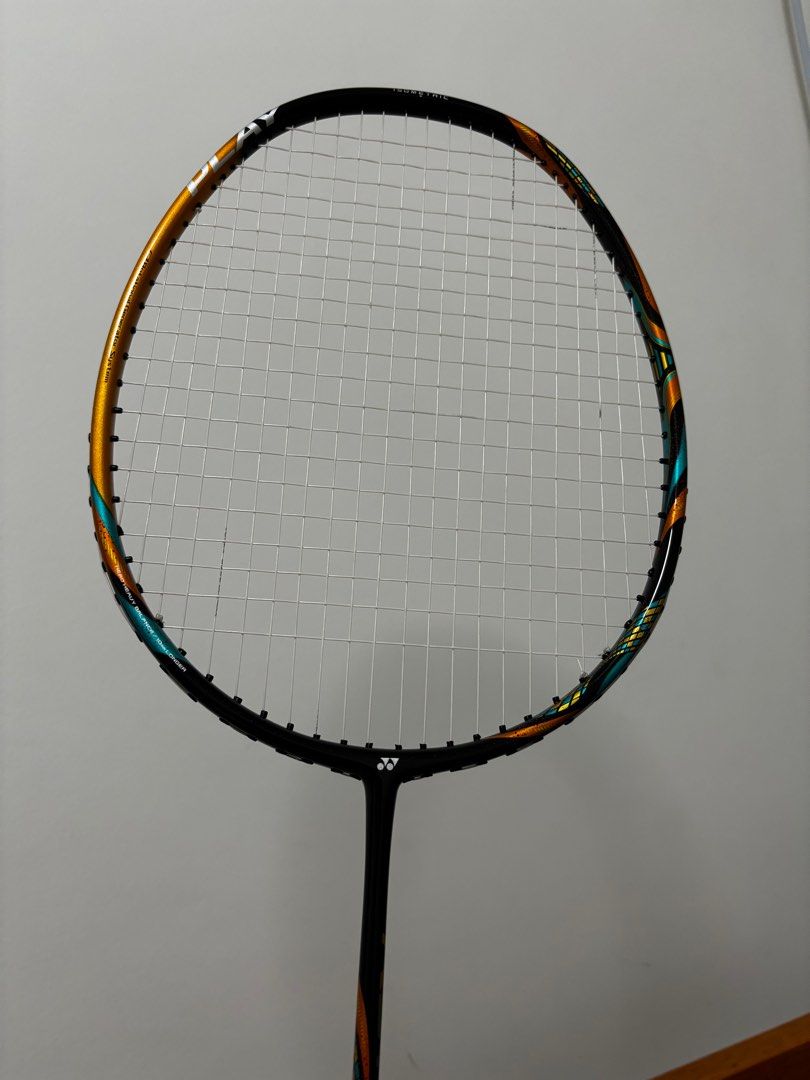 Yonex Astrox 88D Play, Sports Equipment, Sports & Games, Racket & Ball ...