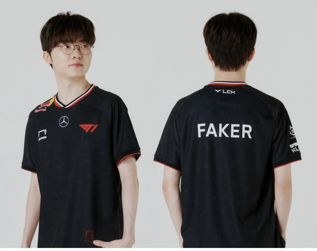 2025 T1 Uniform Jersey Faker, 興趣及遊戲, 收藏品及紀念品, 韓流 - Carousell