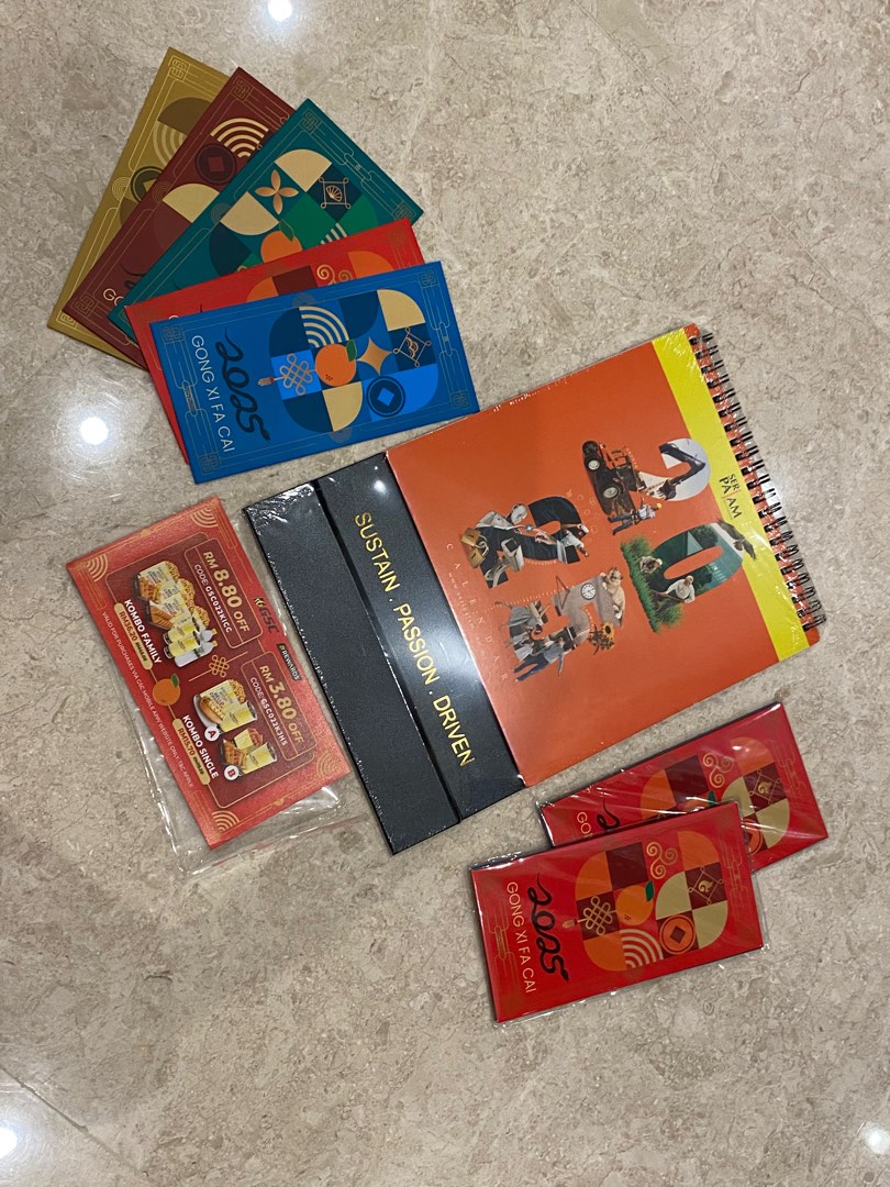(BN) 2025 desk calendar & angpows bundle, Hobbies & Toys, Stationery ...