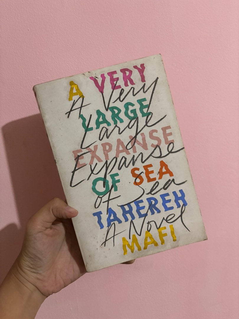 Buku A very large expanse of sea by tahereh mafi, Buku & Alat Tulis ...