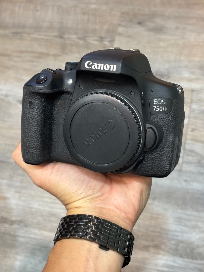 CANON 750D BODY, Photography, Cameras on Carousell