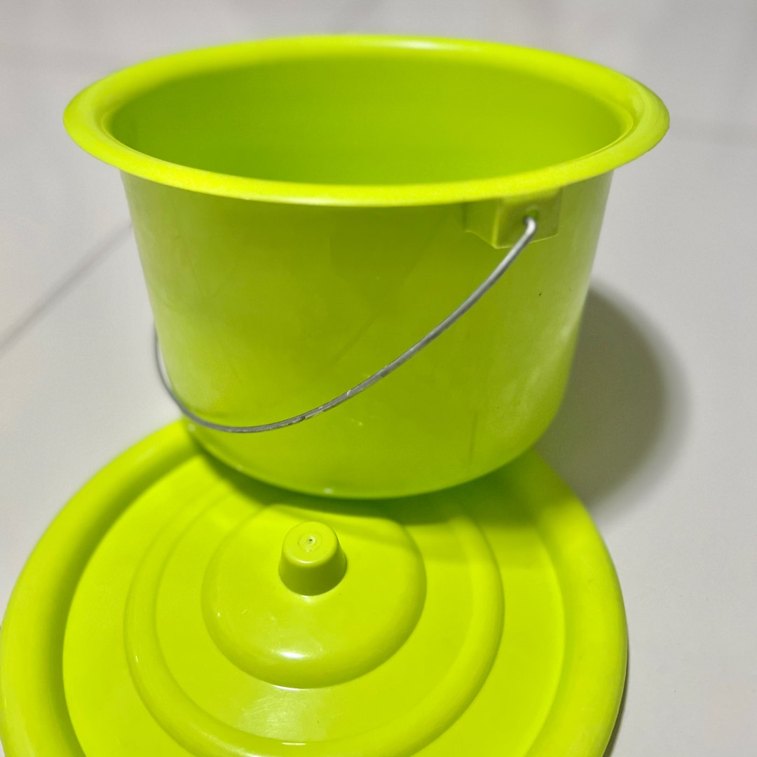 CHAMBER POT ARINOLA KIDS POTTY TRAINING / WATER BUCKET WITH COVER ...