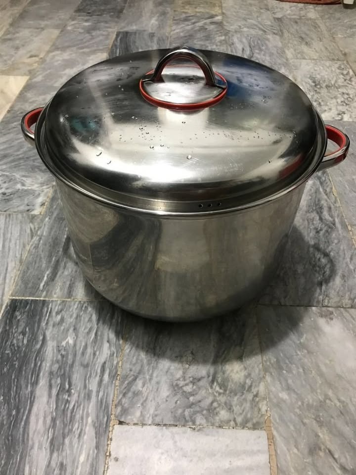 Chef's Classic Ashley Stockpot 36cm, Furniture & Home Living ...