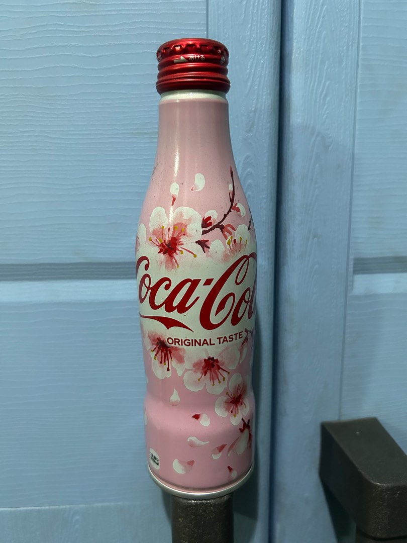 coca cola sakura edition, Hobbies & Toys, Memorabilia & Collectibles ...
