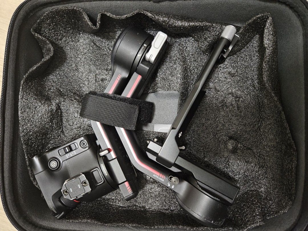 DJI RS3 with raven eye with focus motor, Photography, Drones on Carousell