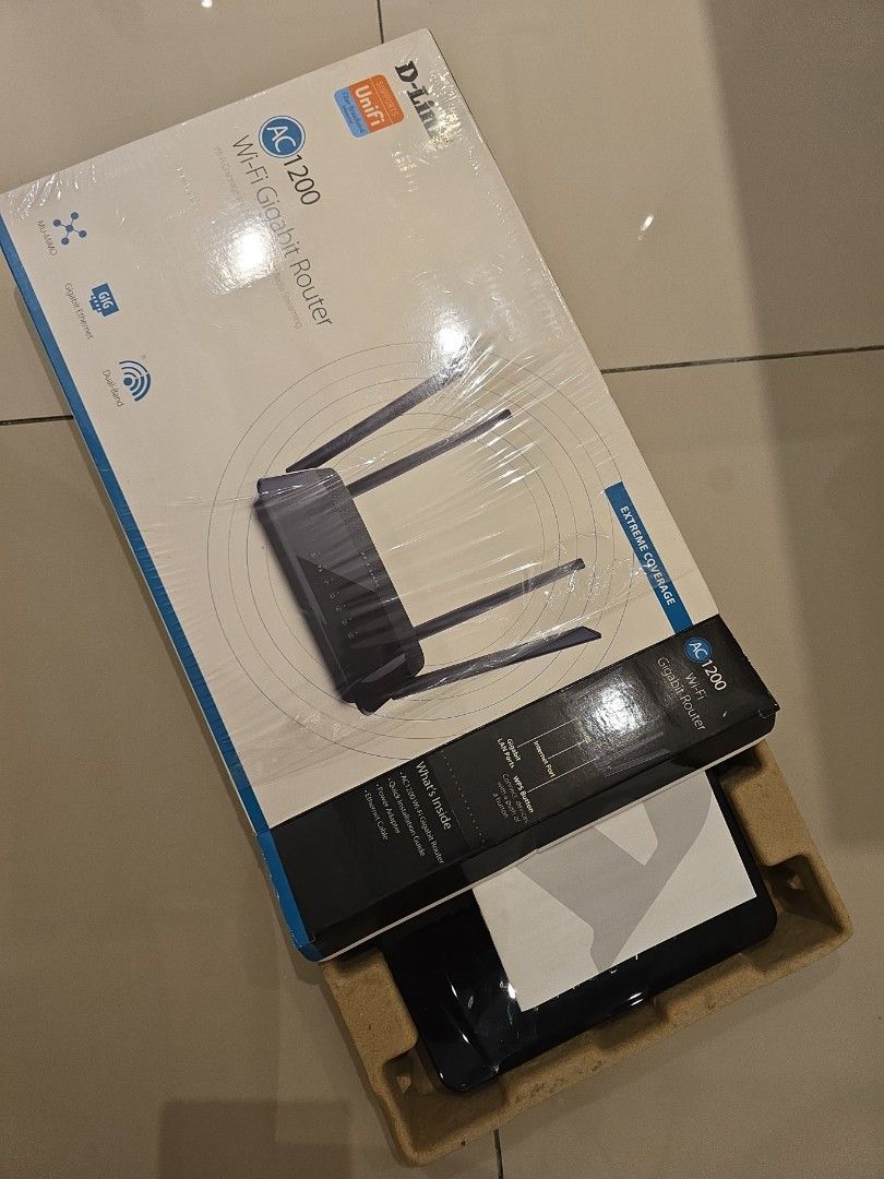 DLink AC1200 WIFI GIGABIT ROUTER, Computers & Tech, Parts & Accessories ...