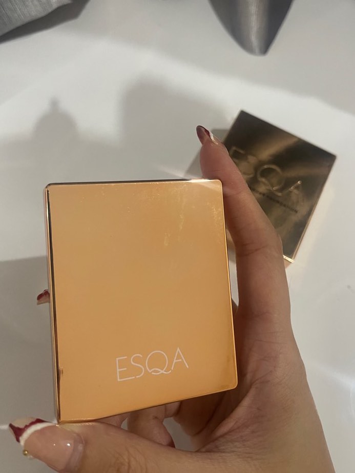 Esqa Flawless Powder Foundation, Kesehatan & Kecantikan, Rias Wajah di ...