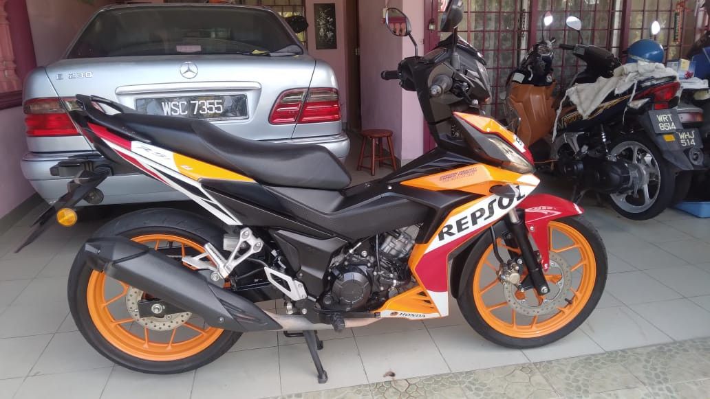 Honda Rs150 Ori Repsol, Motorbikes on Carousell