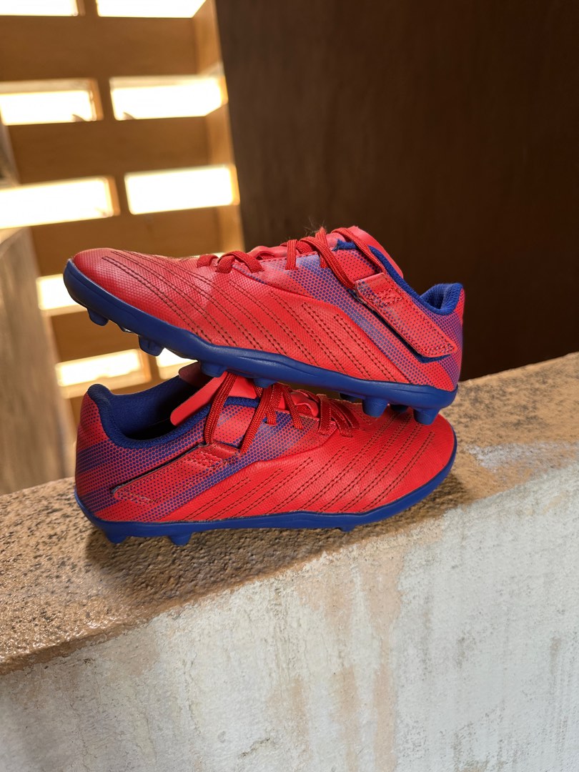 Kasut futsal tapak turf, Babies & Kids, Babies & Kids Fashion on Carousell