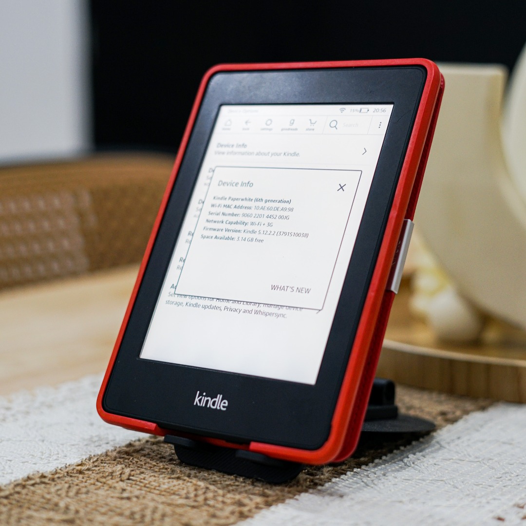 Kindle Paperwhite 6th gen, Mobile Phones & Gadgets, E-Readers on Carousell