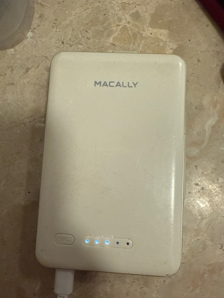 Macally 5000mAh power bank come with cable, Mobile Phones & Gadgets, Mobile & Gadget Accessories ...