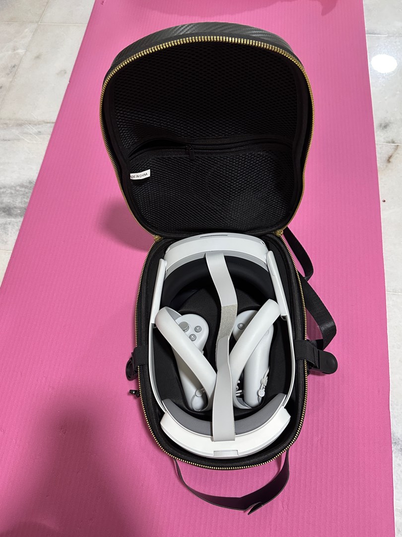 PICO 4 VR 128G, Mobile Phones & Gadgets, Other Gadgets on Carousell