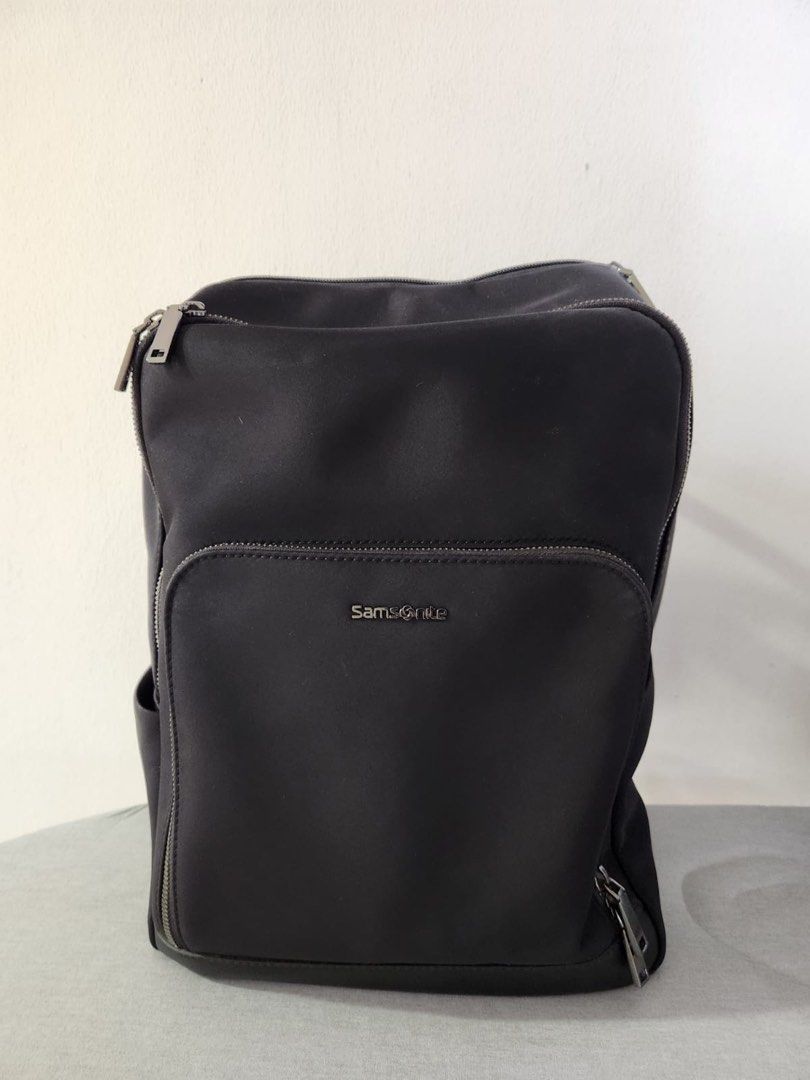Moving Out Sales! Samsonite women Backpack (Only self collection in ...