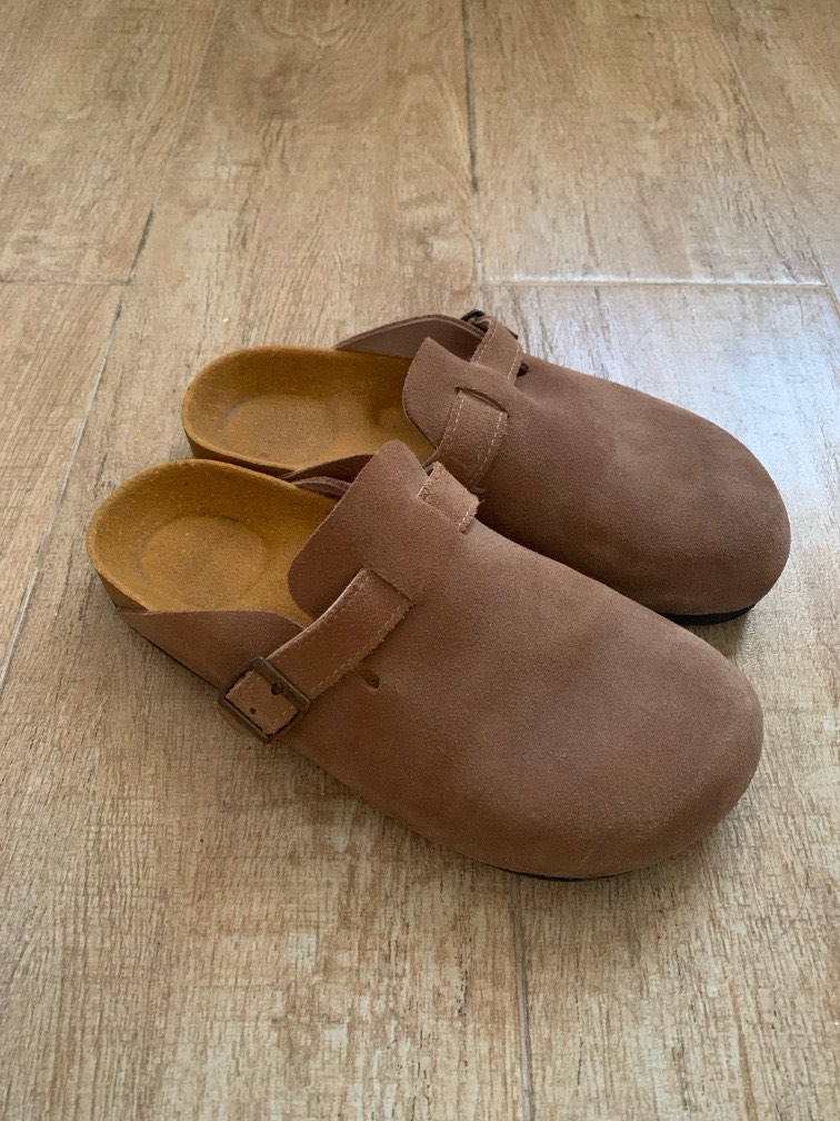 Thy Roots Clogs, Women's Fashion, Footwear, Slippers and slides on Carousell