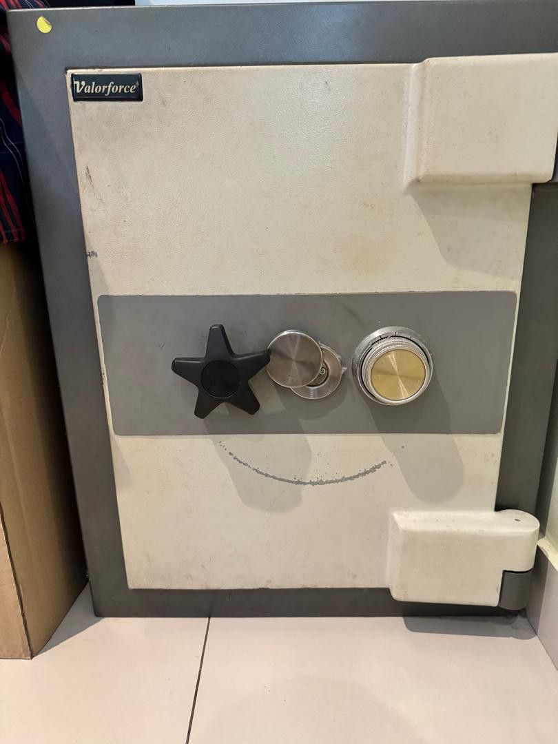 Valorforce Safe Box, Furniture & Home Living, Security & Locks, Safe on ...