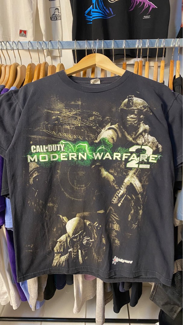 Vintage Call of Duty Modern Warfare 2 AOP black, Men's Fashion, Tops ...